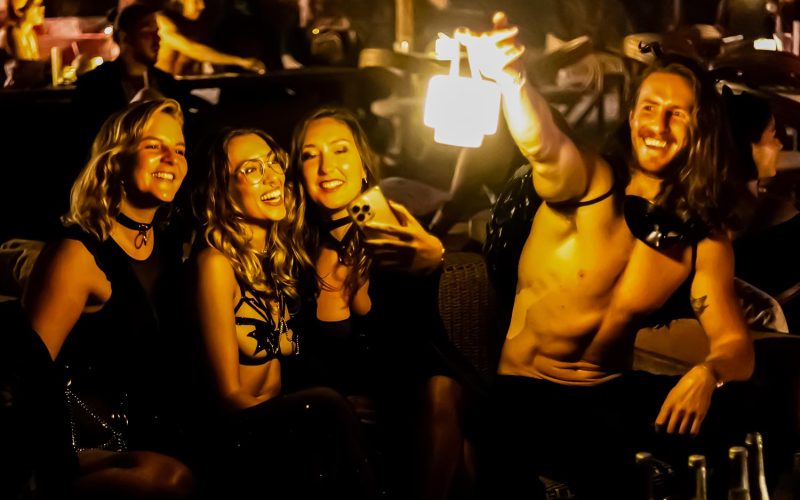 Group Bookings - Mari Beach Club